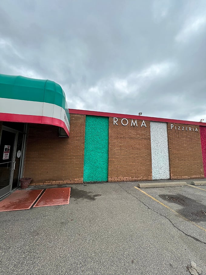 The Italian flag colors on Roma's exterior aren't just decoration – they're a promise of authentic flavor.