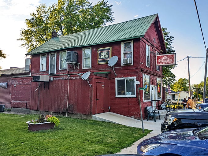 The Longbranch's humble exterior is the ultimate culinary misdirection – prepare for steaks that defy their unassuming surroundings.