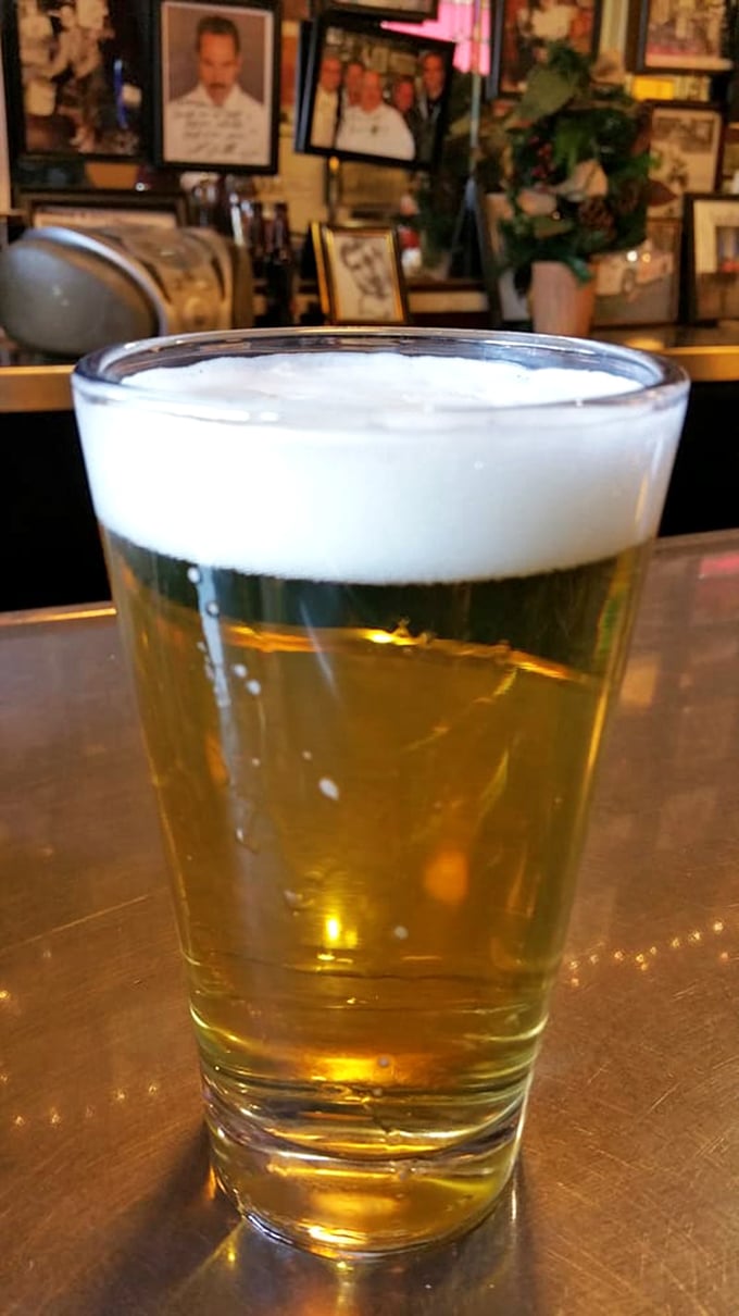 Beer and seafood—a pairing as timeless as Sinatra and stage. This golden pilsner is the perfect supporting actor.