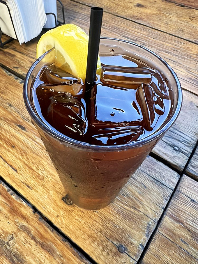 Even the iced tea looks like it belongs in Minnesota—refreshing, no-nonsense, and ready to wash down whatever cheese-stuffed creation you've chosen.