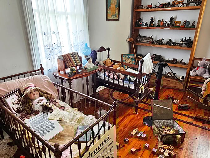 Those Victorian dolls aren't creepy at all – said no one ever. The children's room captures both innocence and that delicious spine-tingling feeling horror movies strive for.