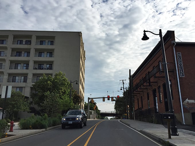 Main Street stretches toward the Blue Ridge Mountains like a runway to paradise. Even the traffic lights seem to move at a more civilized pace here.