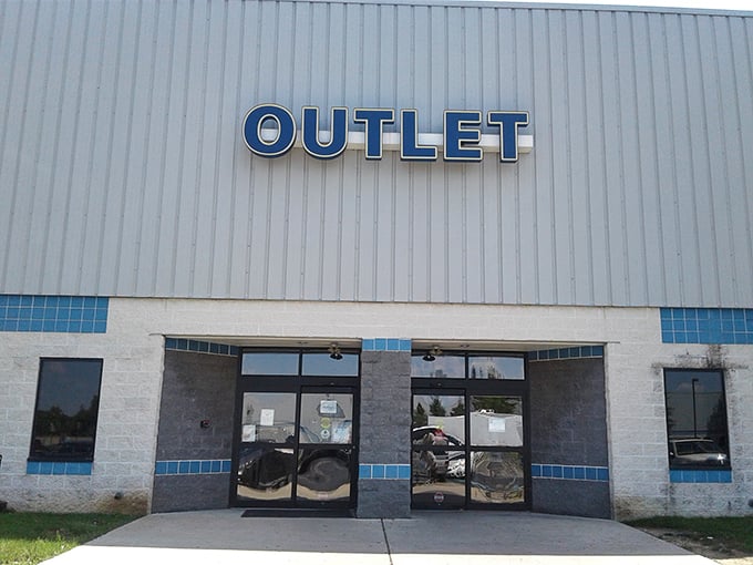 This no-frills building houses the kind of by-the-pound shopping that turns thrifting into competitive sport.