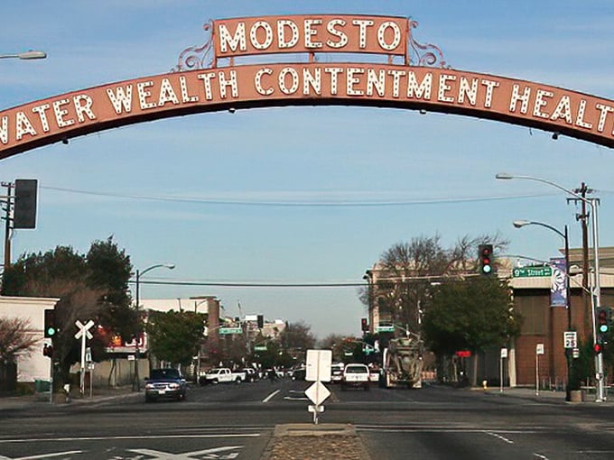 This Central Valley cityscape stretches toward distant mountains, offering big-city amenities at small-town prices.