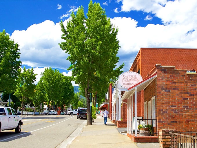 Modern development meets small-town affordability in Redding, where your retirement dollars stretch like the surrounding mountain views.