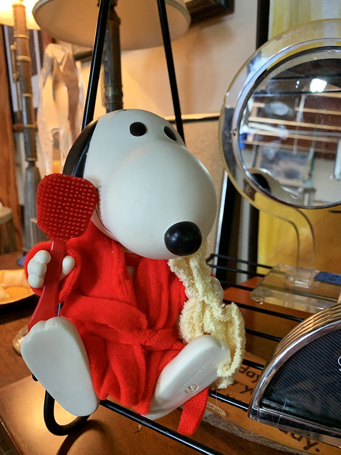 Hello, childhood! This vintage Snoopy toy isn't just a collectible—it's a time machine to Saturday morning cartoons and simpler days.
