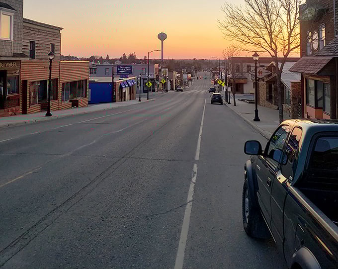 Dawn or dusk? Either way, Ely's streets offer the kind of peaceful emptiness that city dwellers pay meditation apps to simulate.
