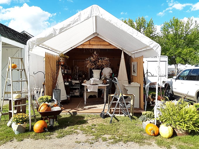 Farmhouse chic before it was trendy. This carefully curated tent offers seasonal décor that would make any HGTV host swoon with autumnal delight.