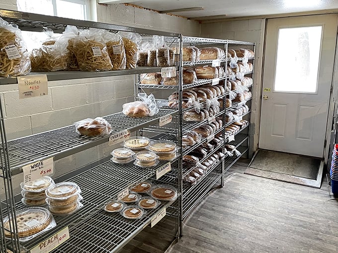 No digital menus, no fancy lighting—just shelves of homemade goodness that would make your grandmother nod in approval.