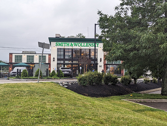 Smith & Wollensky's green and white exterior isn't just distinctive—it's a landmark for those in the know about serious steaks.