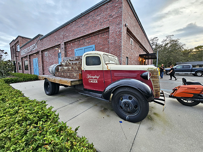 Giuseppe's brick fortress of pizza goodness stands proud with its vintage delivery truck. Steel City meets Sunshine State in delicious harmony!