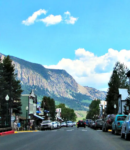 colorado dreamy small town ftr