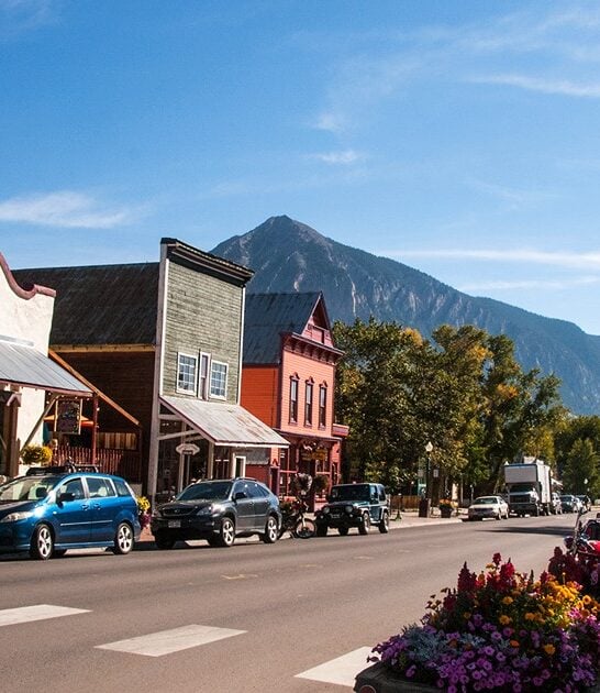 colorado-postcard-perfect-town-FTR