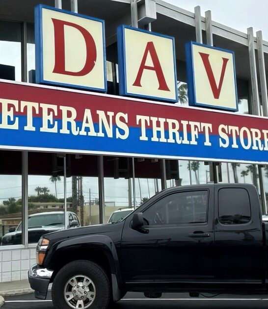 gigantic california thrift store ftr