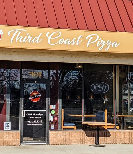 kansas pizza restaurant favorite ftr