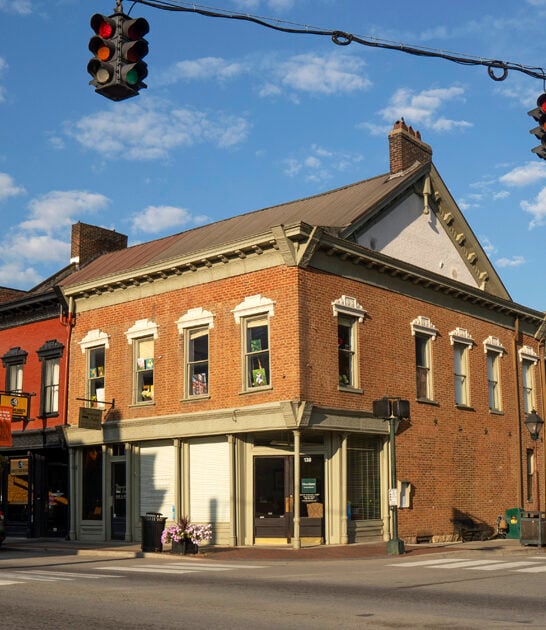 kentucky postcard perfect town ftr
