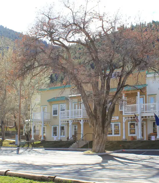 postcard worthy nevada town FTR