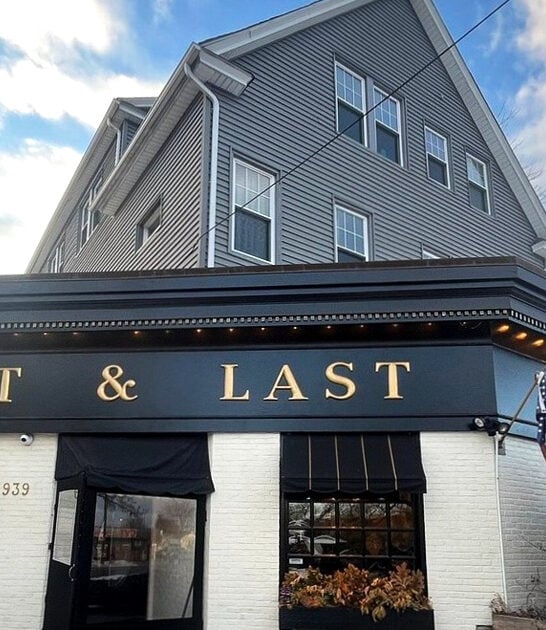 unassuming connecticut pizza restaurants ftr
