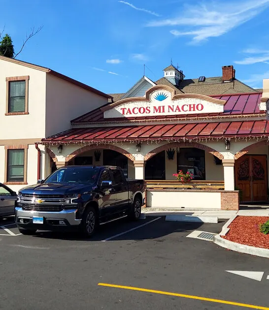 underrated restaurant connecticut nachos ftr