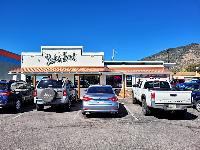 Look past that humble storefront – inside lies burger magic that'll make you forget every chain restaurant exists.