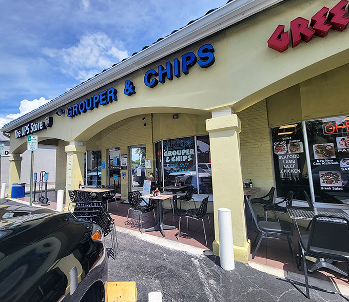 That iconic blue roof and bright yellow facade aren't just eye-catching—they're like a beacon calling seafood lovers home to this Naples treasure.