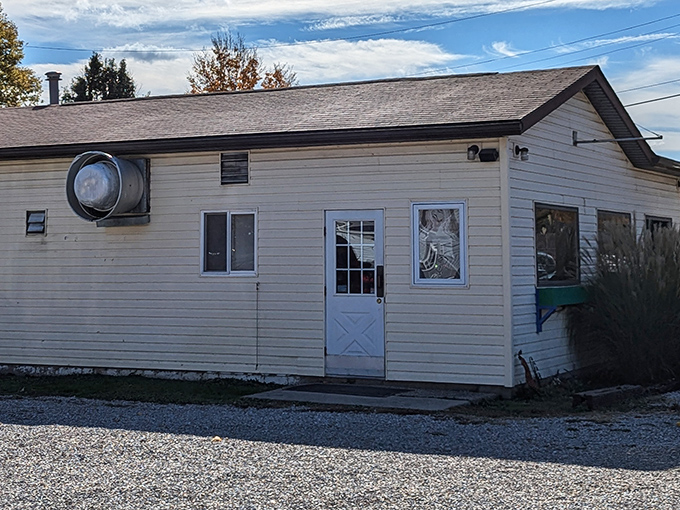 The promise of magic isn't just on the marquee—it's delivered on every plate at this unassuming roadside gem in St. Louisville.