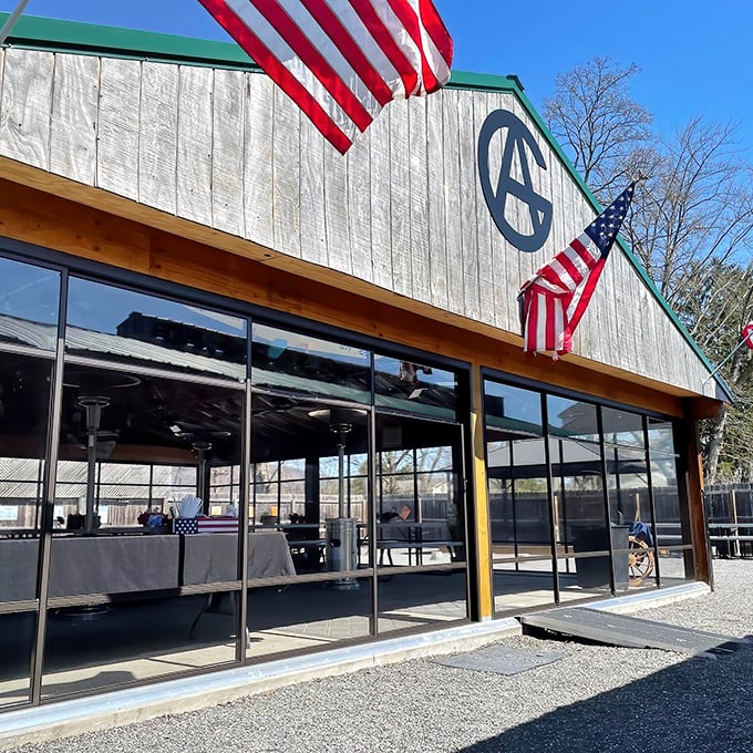 This unassuming exterior holds smoky treasures that'll make your taste buds do a happy dance.