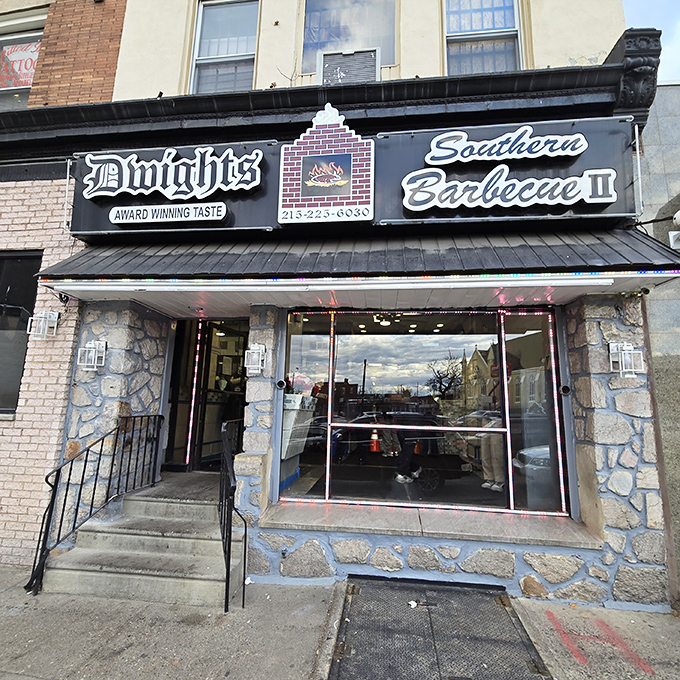 The unassuming storefront of Dwight's Southern Barbecue II promises "Award Winning Taste" – a claim that proves to be deliciously accurate once you step inside.
