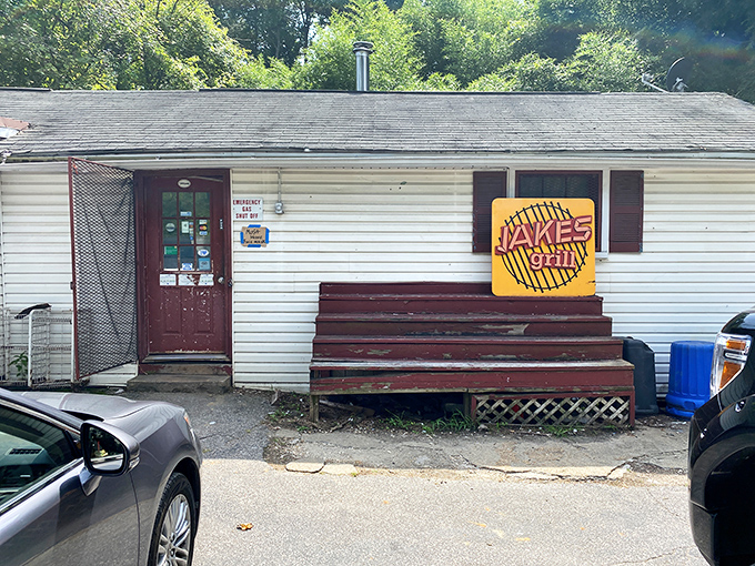 The unassuming exterior of Jake's Grill proves once again that in BBQ, appearances are deliciously deceiving. The best smokehouses often look like this—humble on the outside, heavenly on the inside.