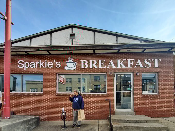 The unassuming brick exterior of Sparkie's Breakfast doesn't hint at the culinary treasures within—like finding a Michelin star chef cooking in your neighbor's kitchen.