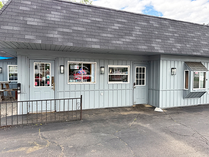 The unassuming exterior of TheFeed might fool you—like finding a Broadway show in a high school auditorium. Culinary treasures await behind this modest facade.