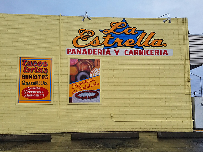 The unassuming exterior of La Estrella might not scream "culinary destination," but that's exactly how the best food discoveries happen—hiding in plain sight.