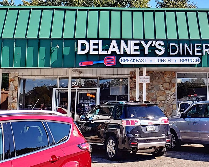 The green-roofed treasure hunt begins! Delaney's Diner in Westerville doesn't need neon lights to announce its breakfast brilliance.