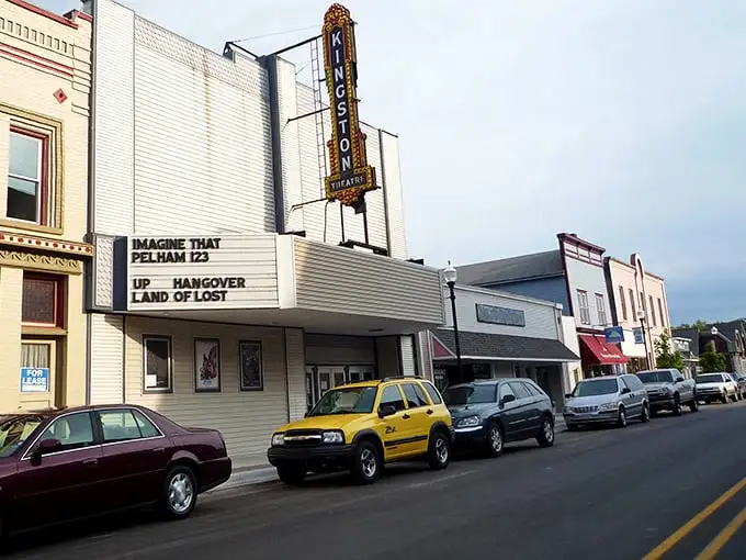Cheboygan's Main Street offers that perfect small-town charm without trying too hard—like a Norman Rockwell painting that allows parallel parking.