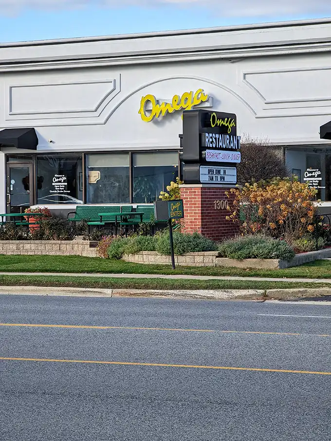 The unassuming exterior of Omega Restaurant in Downers Grove promises what flashy establishments can't – honest food that speaks directly to your soul.