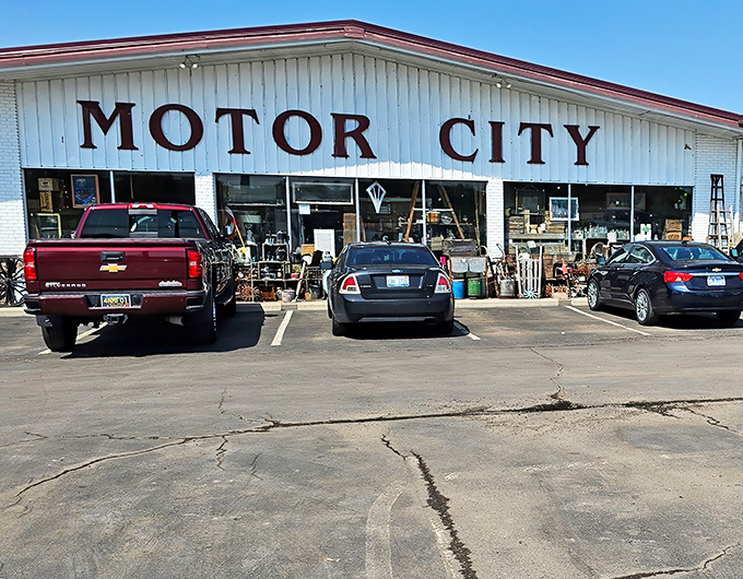 The unassuming exterior of Motor City Antique Gallery hides a treasure trove within. Like finding a rare vinyl in a dollar bin, this place delivers unexpected joy.