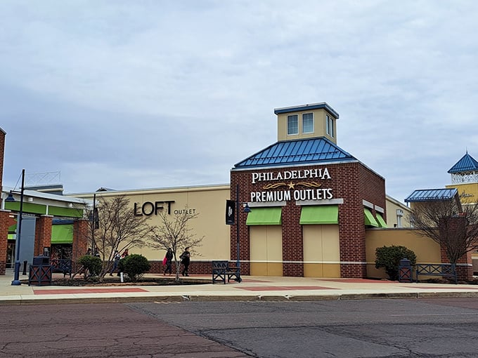The shopping equivalent of heaven's gates—covered walkways protect your precious purchases from Pennsylvania's unpredictable weather while you hunt for the next bargain.
