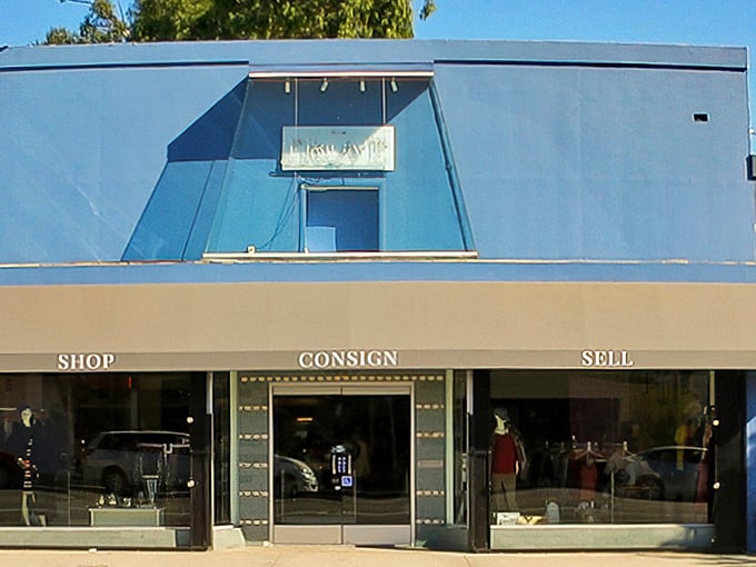Trove's sleek storefront promises affordable luxury inside—like finding the key to a fashion kingdom without ransacking your savings account.