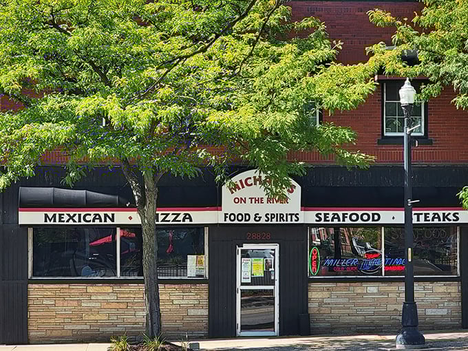 This unassuming storefront holds Michigan's best-kept culinary secret - prime rib perfection awaits inside.