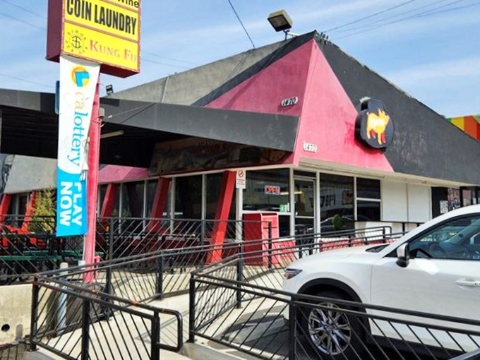 The unassuming exterior of Carnitas El Momo hides culinary treasures within. Like finding a Picasso at a yard sale, this modest storefront delivers unexpected greatness.