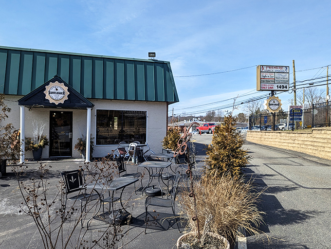 The unassuming exterior of Shorty's Sunflower Cafe proves once again that Pennsylvania's best breakfast spots don't need flashy facades—just a green roof and the promise of deliciousness within.
