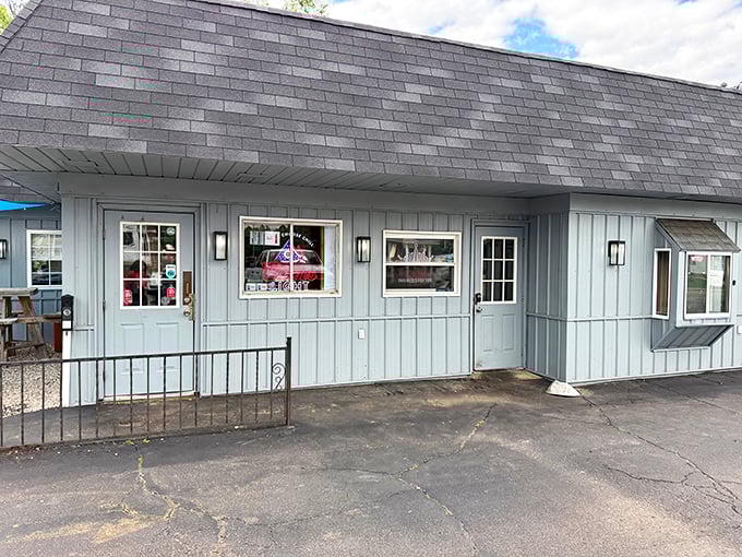 The unassuming exterior of TheFeed might fool you—like finding a Broadway show in a high school auditorium. Culinary treasures await behind this modest facade.