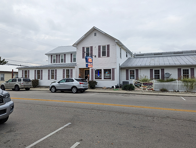 The unassuming white clapboard exterior of New Riegel Cafe stands like a time capsule on Ohio's rural landscape, hiding culinary treasures within its humble walls.