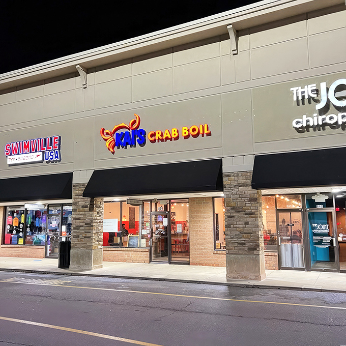 Strip mall magic happens here – where unassuming exteriors hide extraordinary seafood adventures waiting inside.