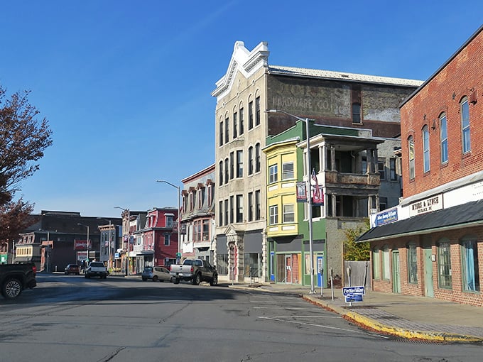 Shamokin's residential streets climb hills with the casual confidence of a town that's been doing this since 1773. Quintessential Pennsylvania charm on display.