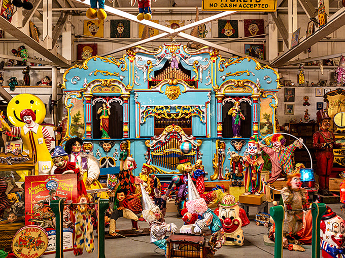 The Simpson family meets Playmobil meets creepy clown – this pop culture collision at American Treasure Tour Museum is nostalgia on steroids.