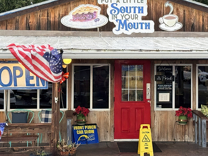 The wooden facade with its "Put a Little South in Your Mouth" sign isn't just charming—it's a promise this Dunnellon gem delivers on with every bite.