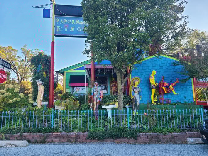 The PaperMoon's exterior is what would happen if Pee-wee Herman designed a diner after binge-watching "Saved by the Bell." Pure, unapologetic joy.