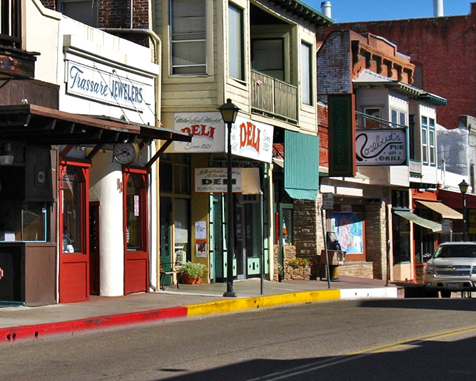 Jackson's Main Street looks like a movie set, but the charm is 100% authentic – complete with historic storefronts that whisper Gold Rush tales.