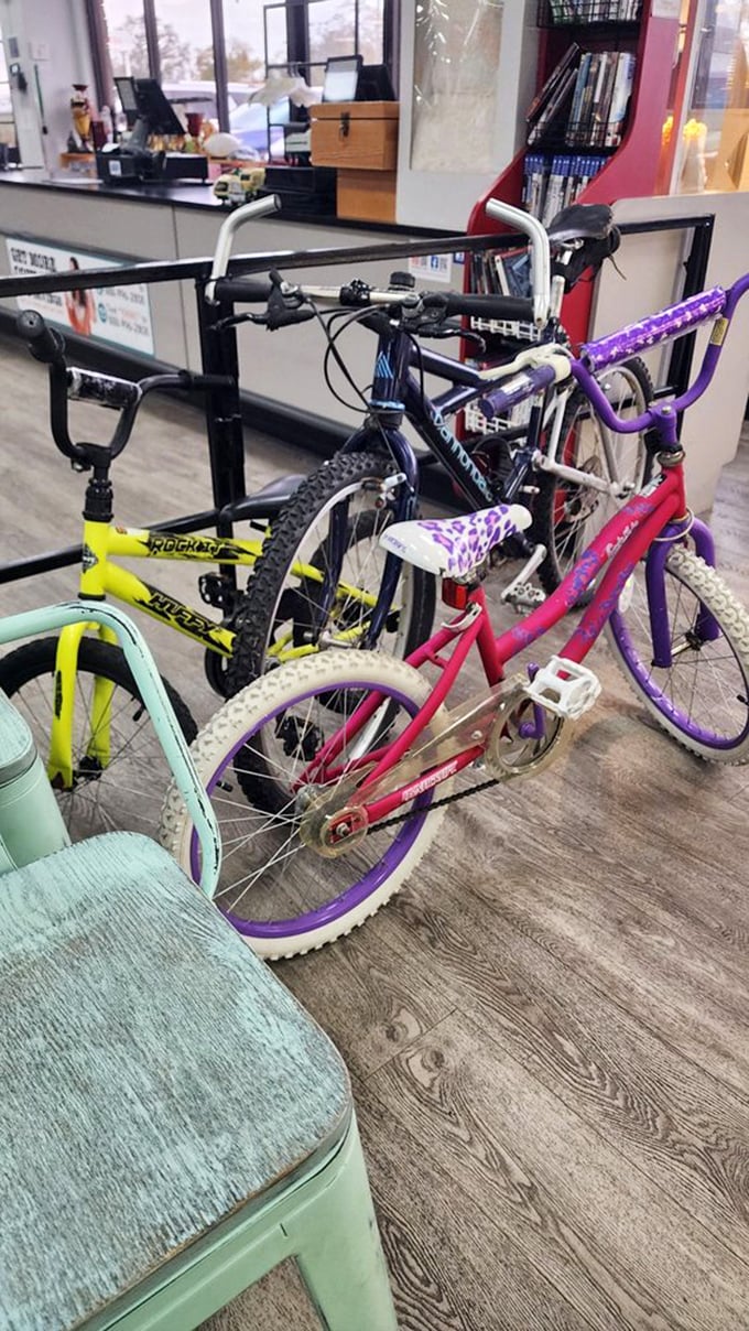 Bicycle bonanza! From neon mountain bikes to pretty-in-pink cruisers, your next two-wheeled adventure is waiting at a fraction of retail.